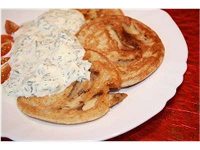 Soolased pannkoogid suitsuräimega