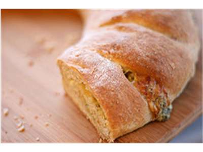 Juustune-küüslaugune sai või sepik